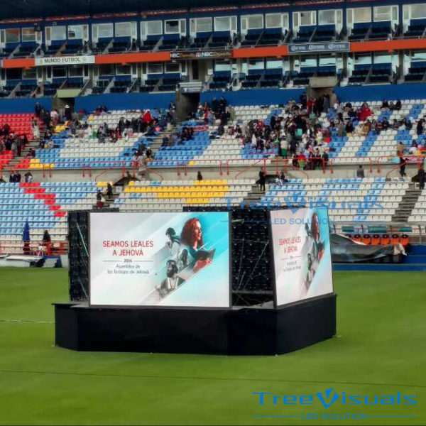 Outdoor LED Screen at football field - TreeVisuals